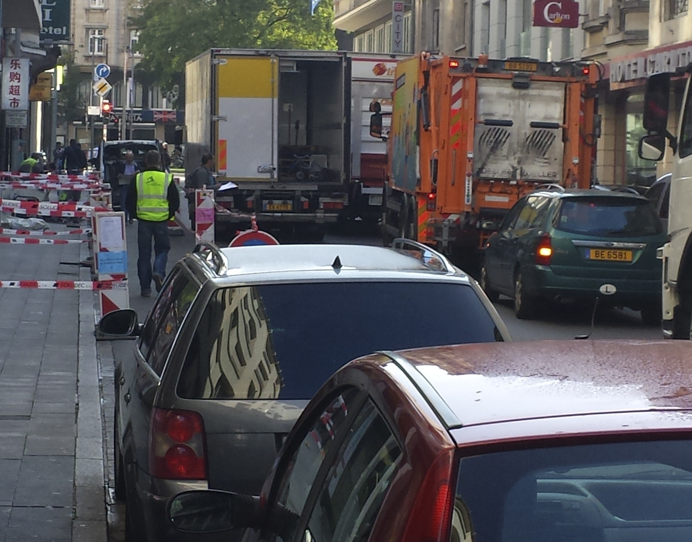 490_0008_14176348_Livreur_en_double_file_Copyright_LIST_ | Le Quotidien