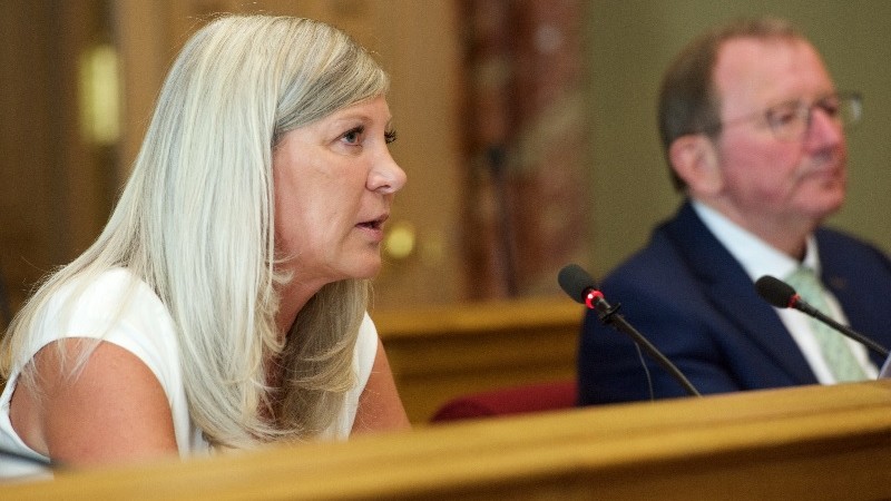 Nancy Arendt : «La pétition doit être d’intérêt national» | Le Quotidien