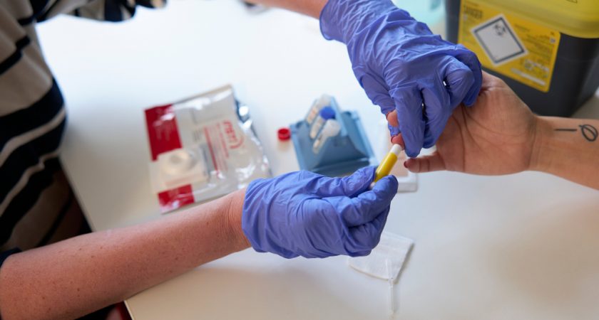 La Croix-Rouge intensifie le dépistage du VIH et des IST | Le Quotidien